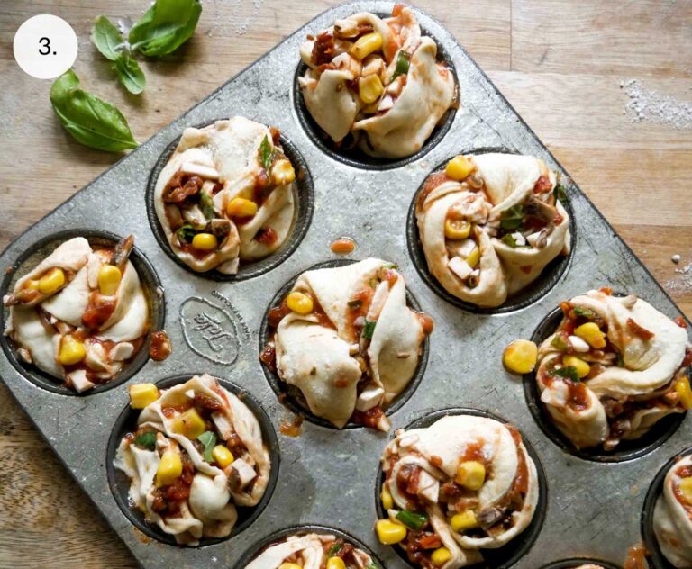 Pizzasnurrer – Opskrift på nemme pizza snurrer med vegetar fyld