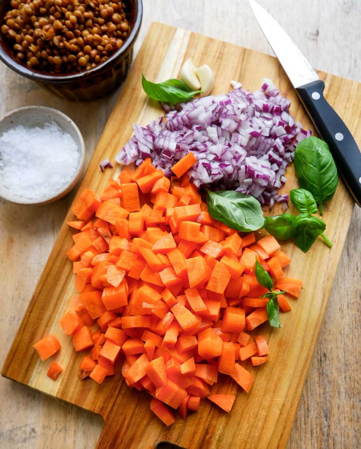 Linsesuppe – på 30 min. – Opskrift på nem suppe med linser og kokosmælk