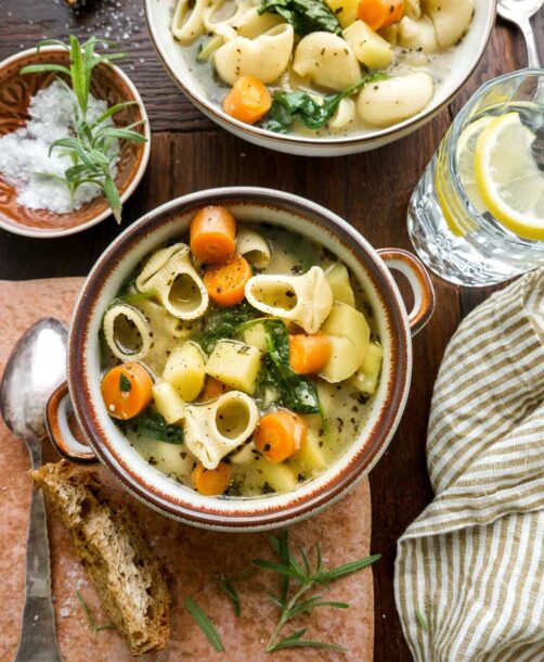 Pasta suppe – Opskrift på super nem suppe pasta på 25 min.