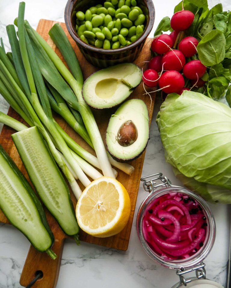 Poke bowl med tofu – Opskrift på hjemmelavet vegansk poke bowl