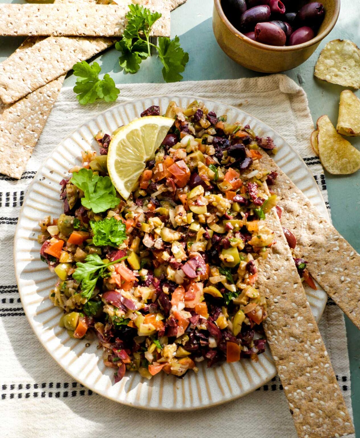 Olivensalat – Opskrift på oliven mix til tapas og snacks