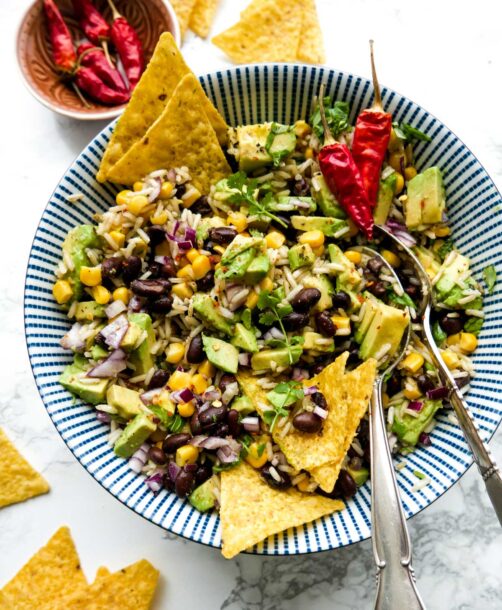Mexicansk salat – Opskrift på rissalat mexicansk bønnesalat